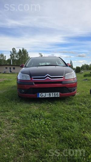 Sarkans Citroen C4 2007 Rīga, ar dzinēja tilpumu 1.60 L un nobraukumu 160 tūkst. km par 700 €, foto  vietnē AUTOMOTO.COM.LV