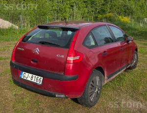 Red Citroen C4 2007 in Riga, with an engine capacity of 1.60 L and mileage of 160 thousand km for 700 €, photo 5 on AUTOMOTO.COM.LV