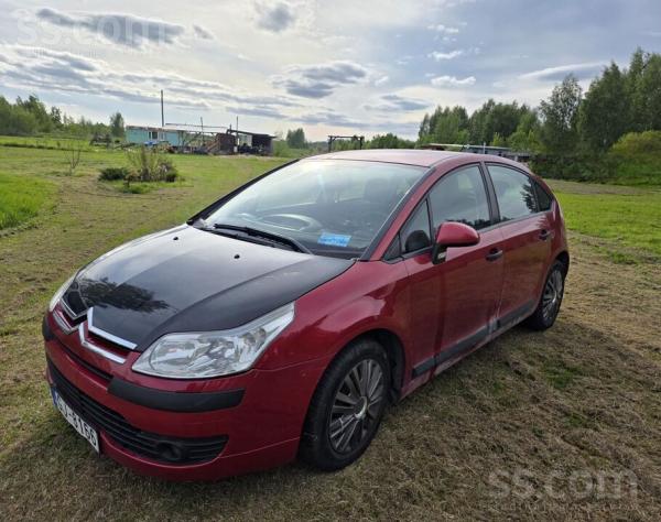 Red Citroen C4 2007 in Riga, with an engine capacity of 1.60 L and mileage of 160 thousand km for 700 €, photo 7 on AUTOMOTO.COM.LV