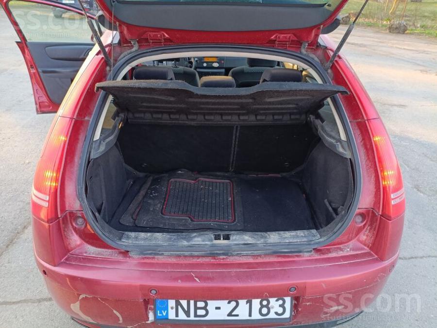 Sarkans Citroen C4 2007 Ogre, ar dzinēja tilpumu 1.60 L un nobraukumu 267 tūkst. km par 550 €, foto 16 vietnē AUTOMOTO.COM.LV