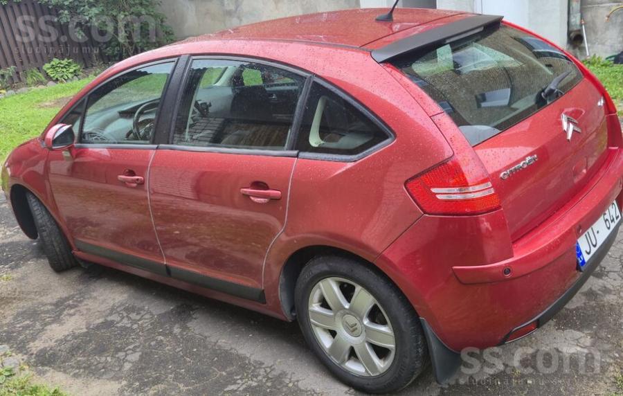 Sarkans Citroen C4 2007 Rīga, ar dzinēja tilpumu 1.60 L un nobraukumu 330 tūkst. km par 1800 €, foto 1 vietnē AUTOMOTO.COM.LV