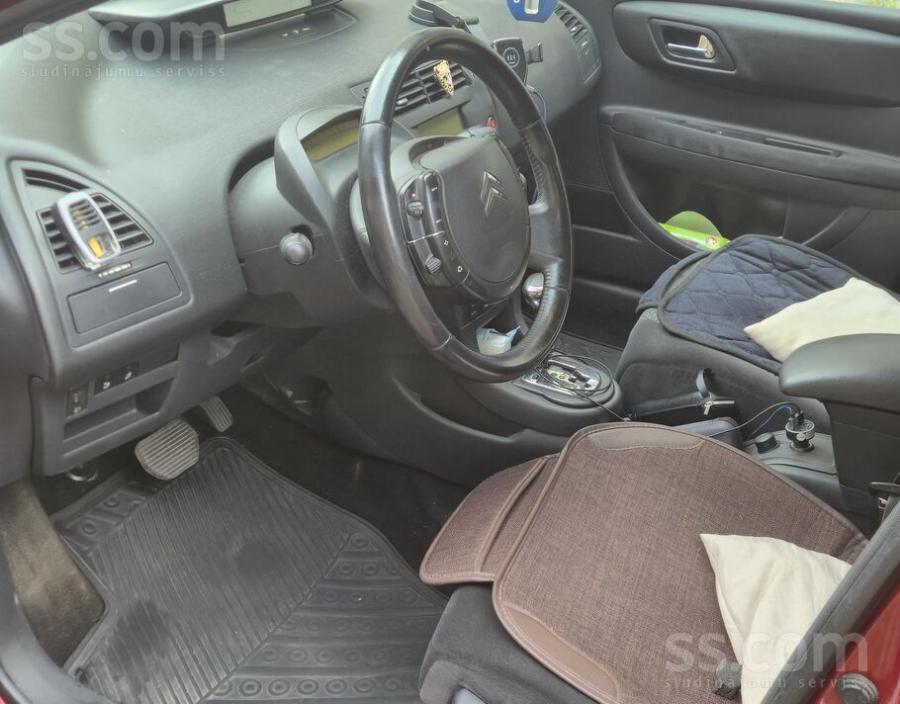Sarkans Citroen C4 2007 Rīga, ar dzinēja tilpumu 1.60 L un nobraukumu 330 tūkst. km par 1800 €, foto 6 vietnē AUTOMOTO.COM.LV