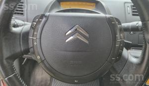 Sarkans Citroen C4 2007 Rīga, ar dzinēja tilpumu 1.60 L un nobraukumu 330 tūkst. km par 1800 €, foto 8 vietnē AUTOMOTO.COM.LV