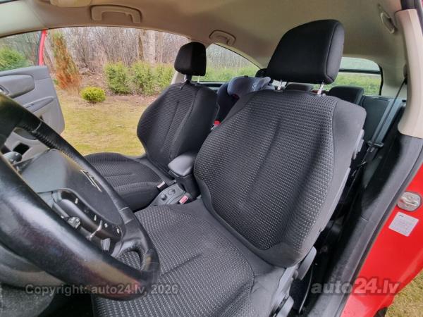 Sarkans Citroen C4 2008 Tallina, ar dzinēja tilpumu 1.60 L un nobraukumu 212 tūkst. km par 1499 €, foto 6 vietnē AUTOMOTO.COM.LV