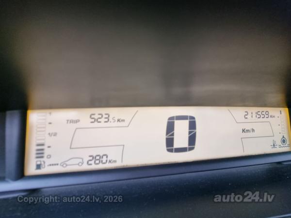 Sarkans Citroen C4 2008 Tallina, ar dzinēja tilpumu 1.60 L un nobraukumu 212 tūkst. km par 1499 €, foto 9 vietnē AUTOMOTO.COM.LV