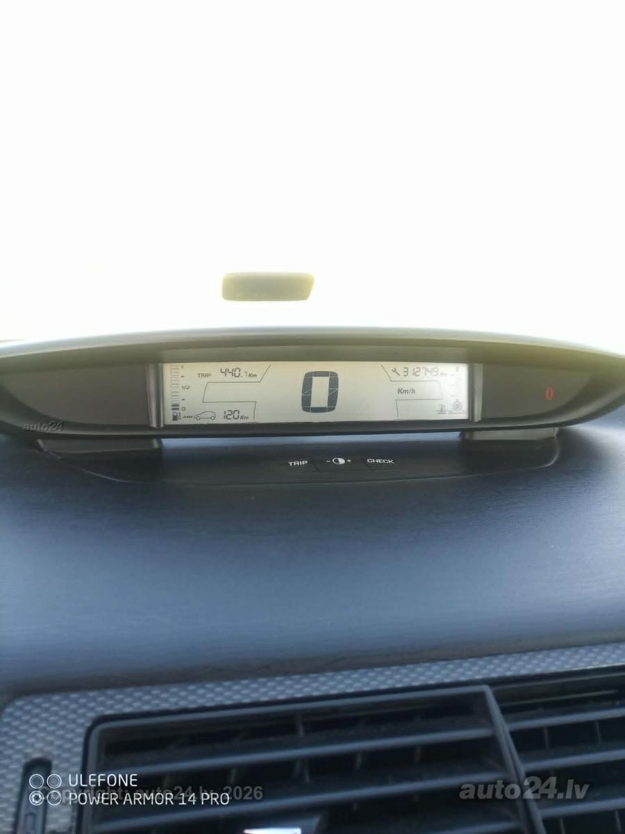 Sarkans Citroen C4 2008 Tallina, ar dzinēja tilpumu 2.00 L un nobraukumu 312 tūkst. km par 1119 €, foto 6 vietnē AUTOMOTO.COM.LV