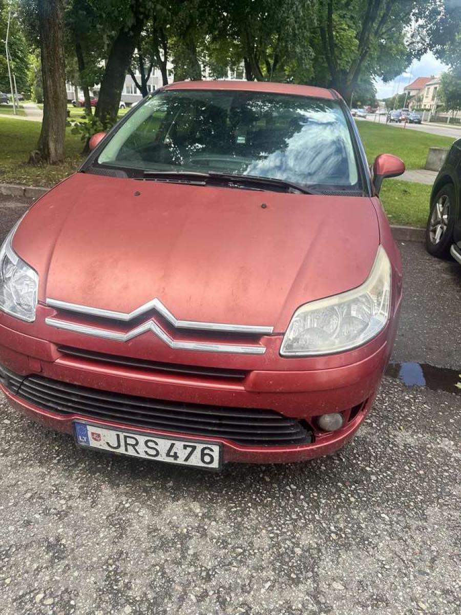 Red Citroen C4 2008 in Kaunas, with an engine capacity of 1.56 L and mileage of 507 thousand km for 650 €, photo 1 on AUTOMOTO.COM.LV