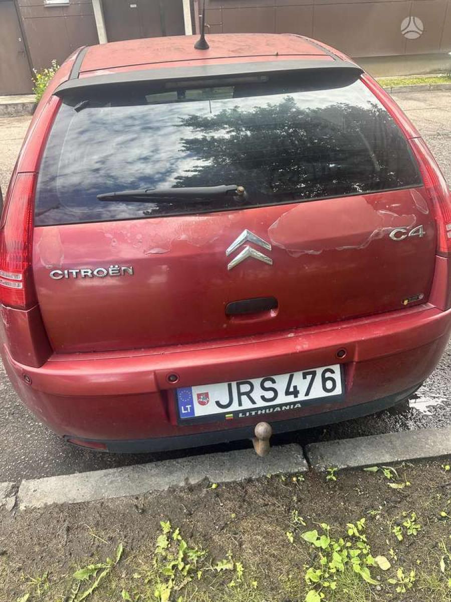 Red Citroen C4 2008 in Kaunas, with an engine capacity of 1.56 L and mileage of 507 thousand km for 650 €, photo 7 on AUTOMOTO.COM.LV