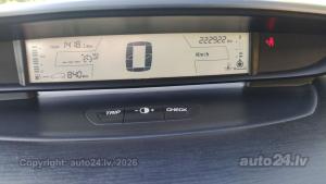 Red Citroen C4 2008 in Rapla, with an engine capacity of 1.60 L and mileage of 223 thousand km for 2800 €, photo 15 on AUTOMOTO.COM.LV