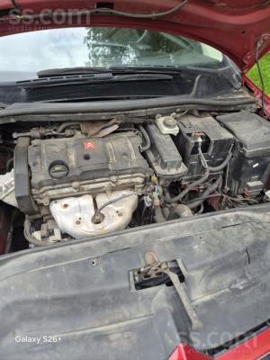 Red Citroen C4 2008 in Riga, with an engine capacity of 1.60 L and mileage of 144 thousand km for 1700 €, photo 10 on AUTOMOTO.COM.LV