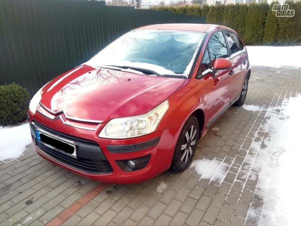 Sarkans Citroen C4 2009 Vilkaviškis, ar dzinēja tilpumu 1.60 L un nobraukumu 113 tūkst. km par 1950 €, foto 1 vietnē AUTOMOTO.COM.LV