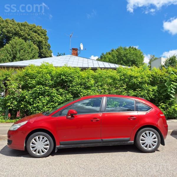 Red Citroen C4 2009 in Riga, with an engine capacity of 1.60 L and mileage of 187 thousand km for 1995 €, photo 3 on AUTOMOTO.COM.LV