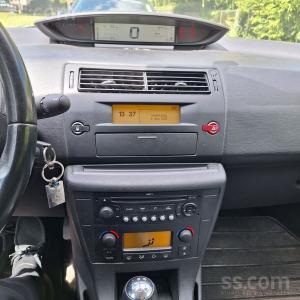 Sarkans Citroen C4 2009 Rīga, ar dzinēja tilpumu 1.60 L un nobraukumu 187 tūkst. km par 1995 €, foto 6 vietnē AUTOMOTO.COM.LV