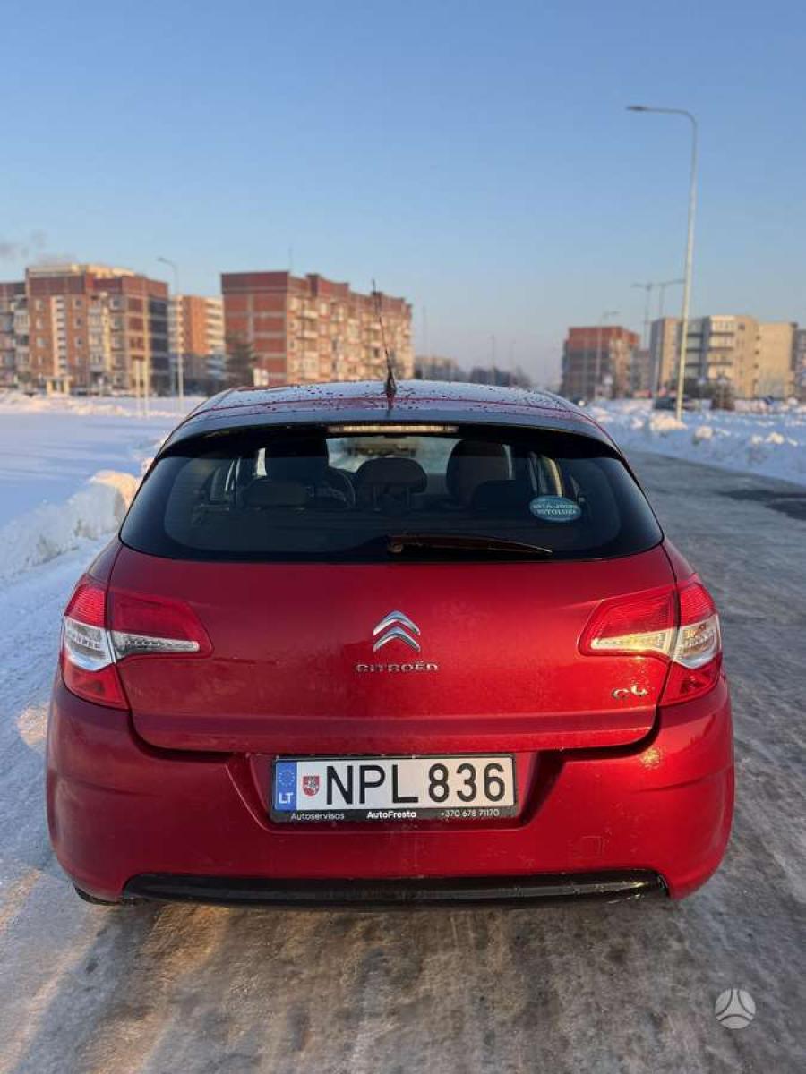 Red Citroen C4 2011 in Klaipeda, with an engine capacity of 1.60 L and mileage of 201 thousand km for 3400 €, photo 6 on AUTOMOTO.COM.LV