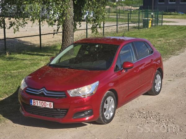 Red Citroen C4 2011 in Riga, with an engine capacity of 1.60 L and mileage of 217 thousand km for 3590 €, photo 8 on AUTOMOTO.COM.LV