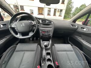 Красный Ситроен С4 2011 в Елгава, объемом двигателя 1.60 л и пробегом 200 тыс. км за 3000 €, фото 9 на AUTOMOTO.COM.LV