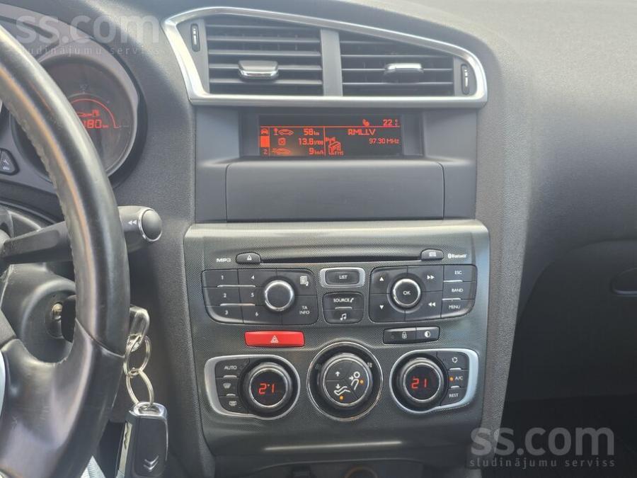 Sarkans Citroen C4 2011 Rīga, ar dzinēja tilpumu 1.60 L un nobraukumu 217 tūkst. km par 3890 €, foto 14 vietnē AUTOMOTO.COM.LV