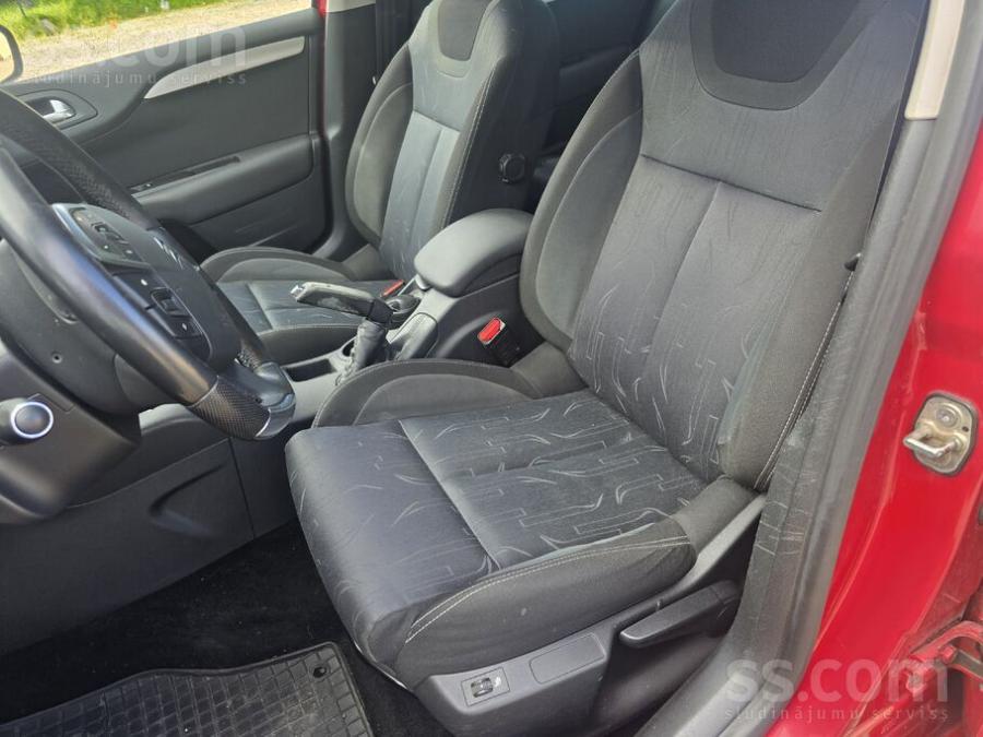 Sarkans Citroen C4 2011 Rīga, ar dzinēja tilpumu 1.60 L un nobraukumu 217 tūkst. km par 3890 €, foto 15 vietnē AUTOMOTO.COM.LV