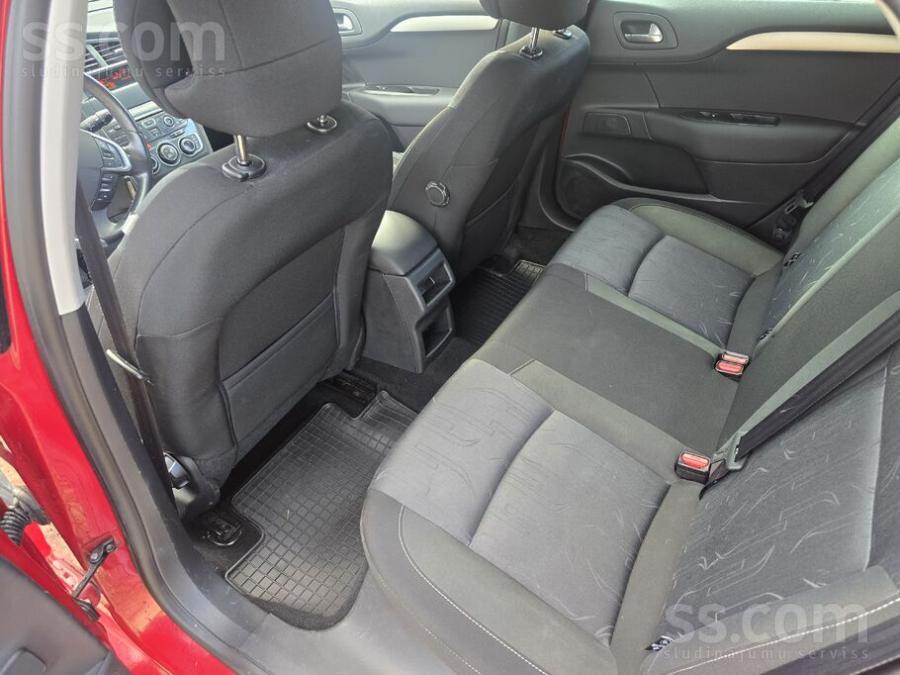 Sarkans Citroen C4 2011 Rīga, ar dzinēja tilpumu 1.60 L un nobraukumu 217 tūkst. km par 3890 €, foto 18 vietnē AUTOMOTO.COM.LV