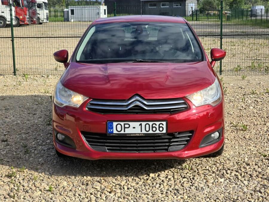 Sarkans Citroen C4 2011 Rīga, ar dzinēja tilpumu 1.60 L un nobraukumu 217 tūkst. km par 2990 €, foto 3 vietnē AUTOMOTO.COM.LV