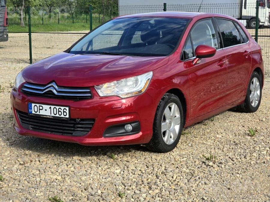 Sarkans Citroen C4 2011 Rīga, ar dzinēja tilpumu 1.60 L un nobraukumu 217 tūkst. km par 2990 €, foto 4 vietnē AUTOMOTO.COM.LV