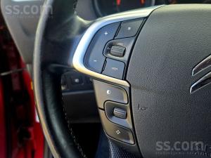 Sarkans Citroen C4 2011 Rīga, ar dzinēja tilpumu 1.60 L un nobraukumu 217 tūkst. km par 2990 €, foto 10 vietnē AUTOMOTO.COM.LV