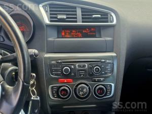 Sarkans Citroen C4 2011 Rīga, ar dzinēja tilpumu 1.60 L un nobraukumu 217 tūkst. km par 2990 €, foto 14 vietnē AUTOMOTO.COM.LV