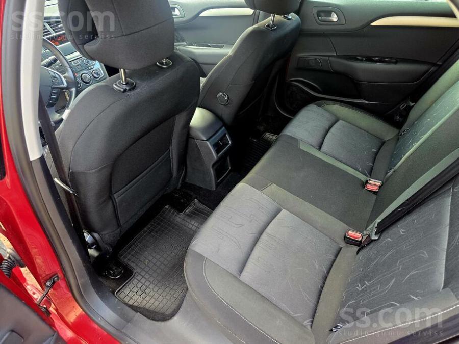 Sarkans Citroen C4 2011 Rīga, ar dzinēja tilpumu 1.60 L un nobraukumu 217 tūkst. km par 2990 €, foto 19 vietnē AUTOMOTO.COM.LV
