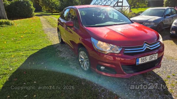 Sarkans Citroen C4 2011 Tallina, ar dzinēja tilpumu 1.60 L un nobraukumu 143 tūkst. km par 3899 €, foto 1 vietnē AUTOMOTO.COM.LV