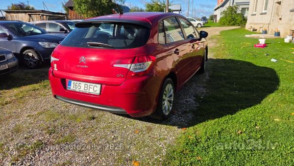 Sarkans Citroen C4 2011 Tallina, ar dzinēja tilpumu 1.60 L un nobraukumu 143 tūkst. km par 3899 €, foto 3 vietnē AUTOMOTO.COM.LV