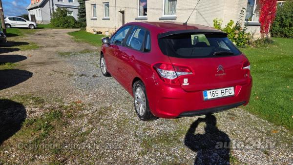 Sarkans Citroen C4 2011 Tallina, ar dzinēja tilpumu 1.60 L un nobraukumu 143 tūkst. km par 3899 €, foto 5 vietnē AUTOMOTO.COM.LV