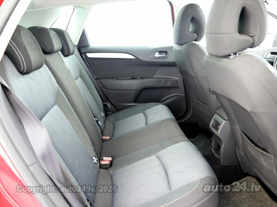 Red Citroen C4 2012 in Tallinn, with an engine capacity of 1.60 L and mileage of 182 thousand km for 2199 €, photo 8 on AUTOMOTO.COM.LV