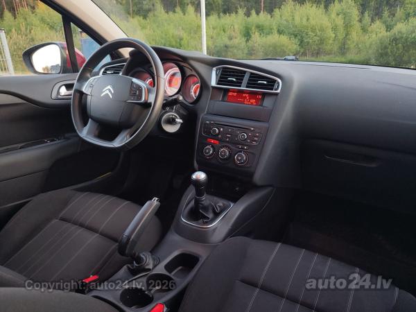 Sarkans Citroen C4 2012 Viljandi, ar dzinēja tilpumu 1.40 L un nobraukumu 124 tūkst. km par 2799 €, foto 6 vietnē AUTOMOTO.COM.LV