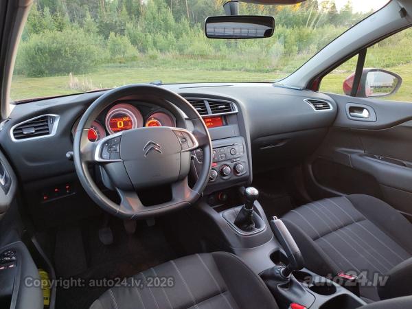 Sarkans Citroen C4 2012 Viljandi, ar dzinēja tilpumu 1.40 L un nobraukumu 124 tūkst. km par 2799 €, foto 7 vietnē AUTOMOTO.COM.LV