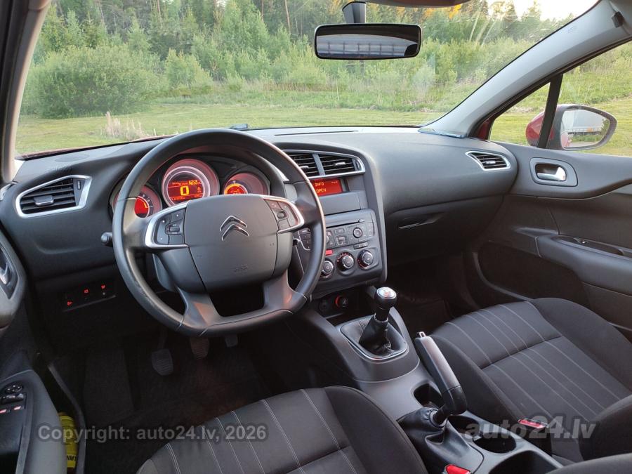 Sarkans Citroen C4 2012 Viljandi, ar dzinēja tilpumu 1.40 L un nobraukumu 124 tūkst. km par 2799 €, foto 8 vietnē AUTOMOTO.COM.LV