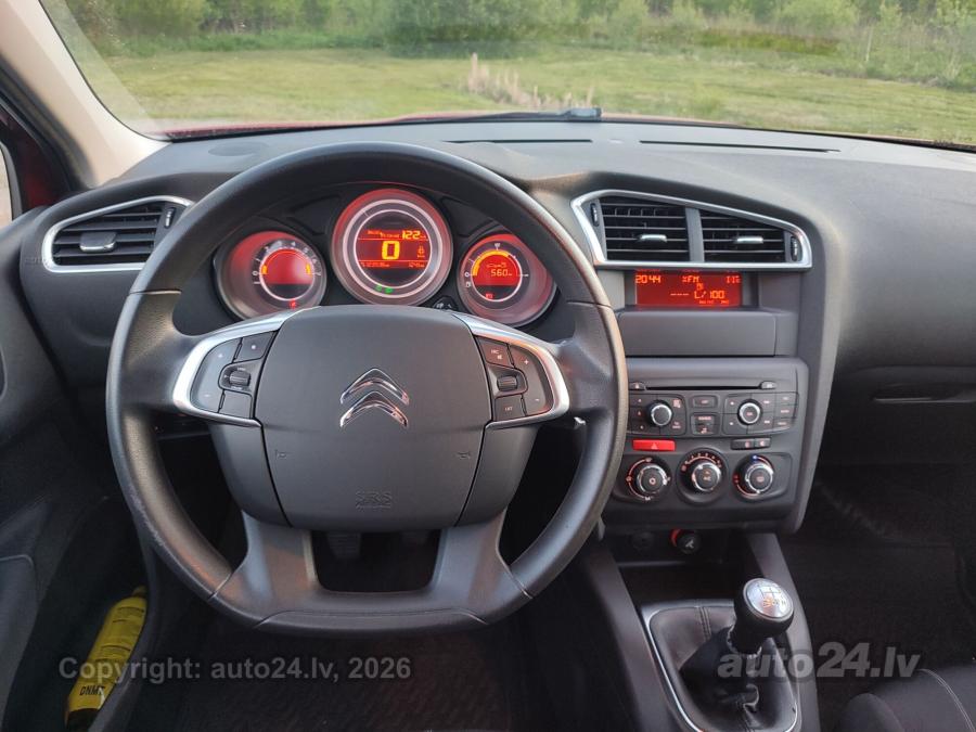 Sarkans Citroen C4 2012 Viljandi, ar dzinēja tilpumu 1.40 L un nobraukumu 124 tūkst. km par 2799 €, foto 9 vietnē AUTOMOTO.COM.LV