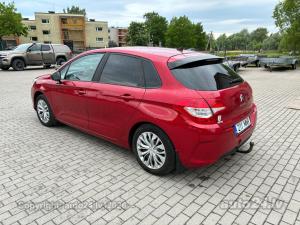 Sarkans Citroen C4 2012 Pērnava, ar dzinēja tilpumu 1.60 L un nobraukumu 115 tūkst. km par 3890 €, foto 6 vietnē AUTOMOTO.COM.LV