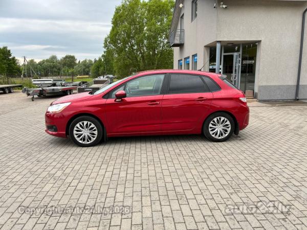 Sarkans Citroen C4 2012 Pērnava, ar dzinēja tilpumu 1.60 L un nobraukumu 115 tūkst. km par 3890 €, foto 6 vietnē AUTOMOTO.COM.LV