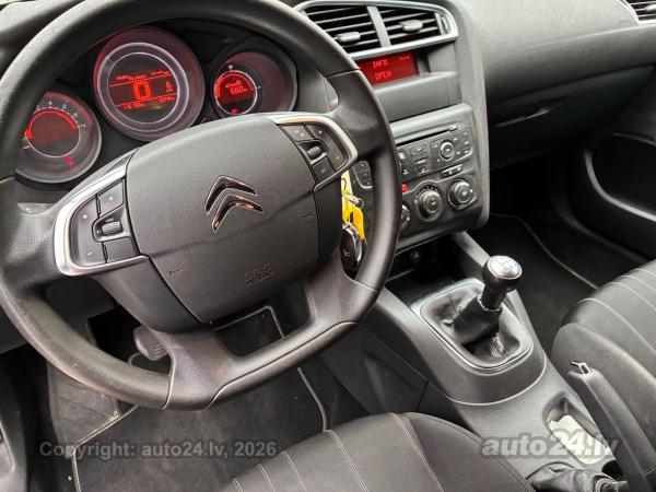 Sarkans Citroen C4 2012 Pērnava, ar dzinēja tilpumu 1.60 L un nobraukumu 115 tūkst. km par 3890 €, foto 7 vietnē AUTOMOTO.COM.LV