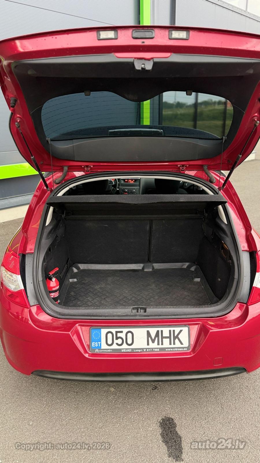 Sarkans Citroen C4 2012 Tallina, ar dzinēja tilpumu 1.40 L un nobraukumu 125 tūkst. km par 4200 €, foto 10 vietnē AUTOMOTO.COM.LV