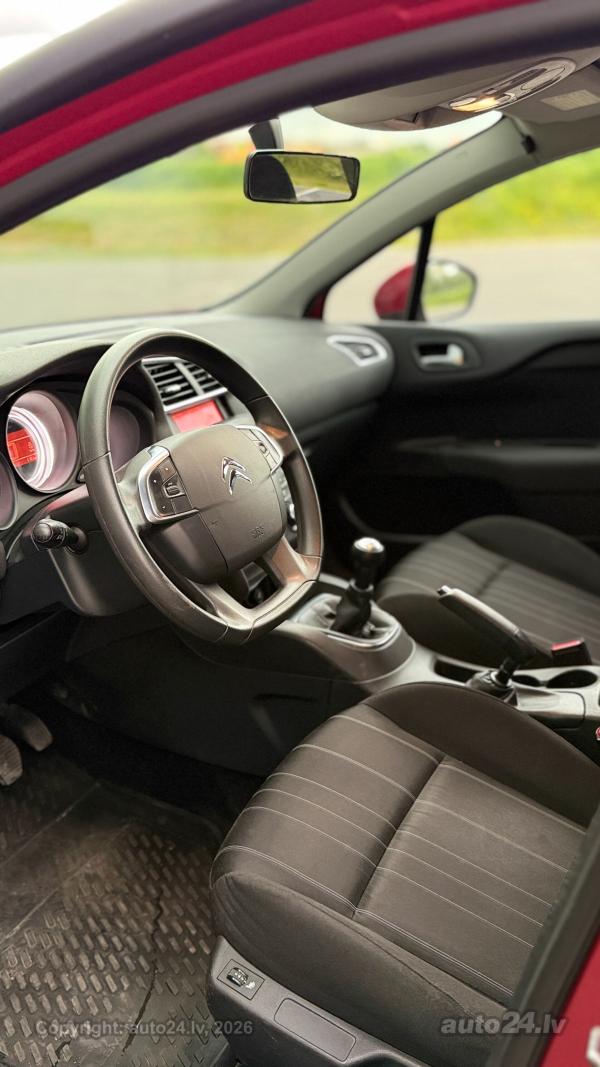 Red Citroen C4 2012 in Tallinn, with an engine capacity of 1.40 L and mileage of 125 thousand km for 4200 €, photo 10 on AUTOMOTO.COM.LV