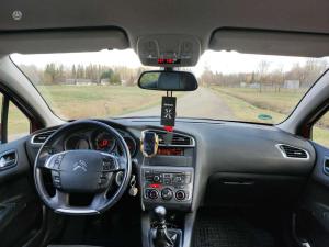 Red Citroen C4 2012 in Panevezys, with an engine capacity of 1.56 L and mileage of 194 thousand km for 3250 €, photo 10 on AUTOMOTO.COM.LV