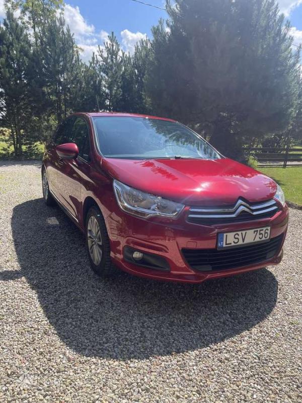 Sarkans Citroen C4 2012 Joniškis, ar dzinēja tilpumu 1.60 L un nobraukumu 185 tūkst. km par 3200 €, foto 1 vietnē AUTOMOTO.COM.LV