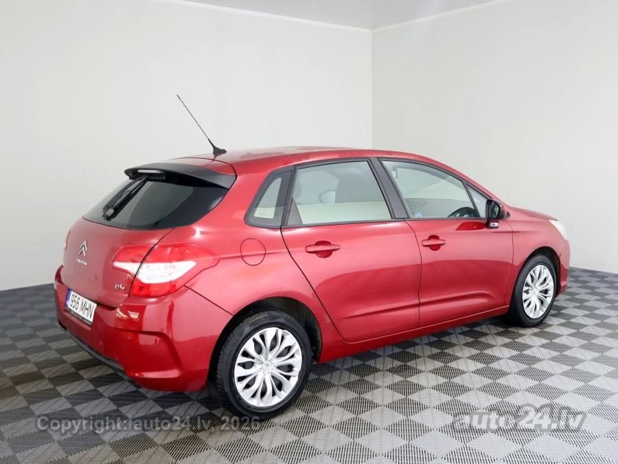 Red Citroen C4 2012 in Tallinn, with an engine capacity of 1.60 L and mileage of 247 thousand km for 1299 €, photo 4 on AUTOMOTO.COM.LV