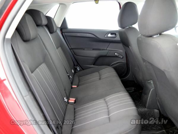 Red Citroen C4 2012 in Tallinn, with an engine capacity of 1.60 L and mileage of 247 thousand km for 1299 €, photo 7 on AUTOMOTO.COM.LV