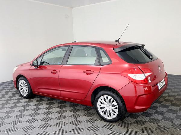 Sarkans Citroen C4 2012 Tallina, ar dzinēja tilpumu 1.60 L un nobraukumu 247 tūkst. km par 1299 €, foto 4 vietnē AUTOMOTO.COM.LV