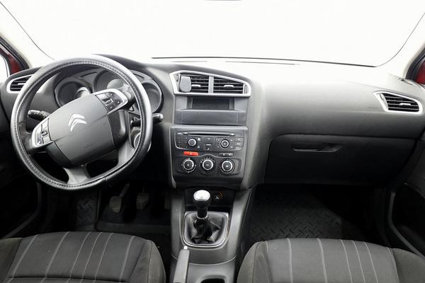 Sarkans Citroen C4 2012 Tallina, ar dzinēja tilpumu 1.60 L un nobraukumu 247 tūkst. km par 1299 €, foto 5 vietnē AUTOMOTO.COM.LV