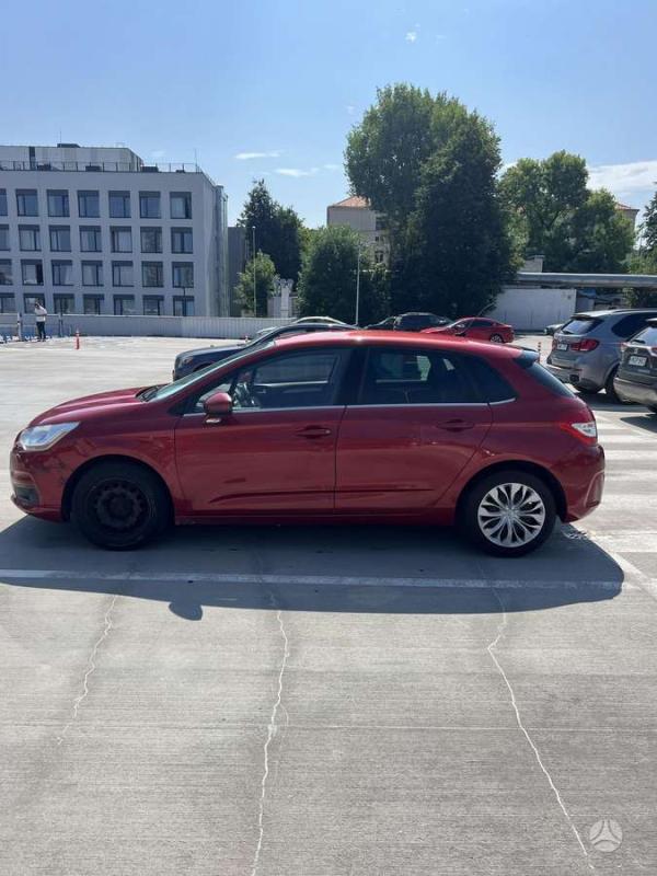 Sarkans Citroen C4 2012 Viļņa, ar dzinēja tilpumu 1.60 L un nobraukumu 204 tūkst. km par 2800 €, foto 7 vietnē AUTOMOTO.COM.LV