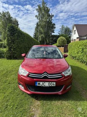 Red Citroen C4 2012 in Kaunas, with an engine capacity of 1.56 L and mileage of 222 thousand km for 3500 €, photo  on AUTOMOTO.COM.LV