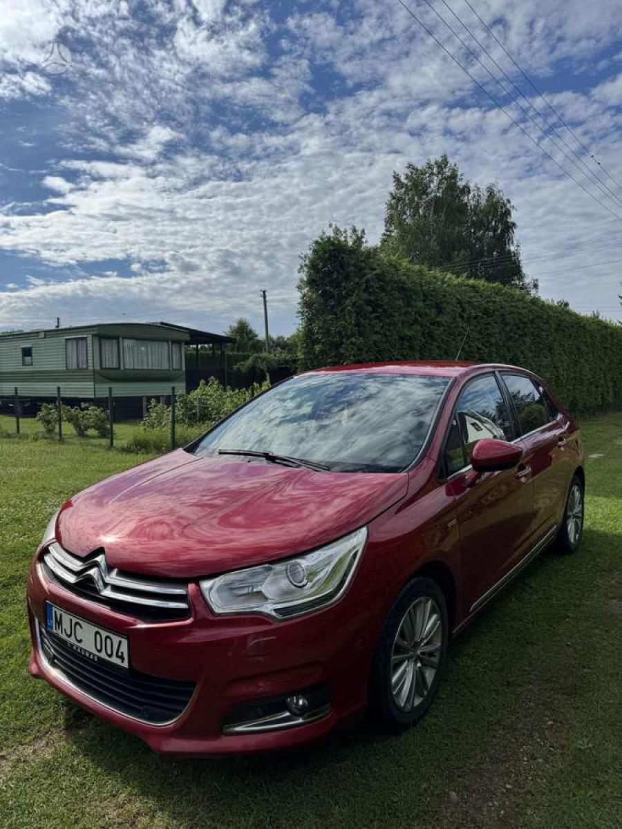 Red Citroen C4 2012 in Kaunas, with an engine capacity of 1.56 L and mileage of 222 thousand km for 3500 €, photo 3 on AUTOMOTO.COM.LV